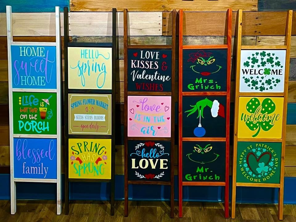 Janet's Porch Leaner Ladder w/ changeable inserts workshop – Hammer and ...